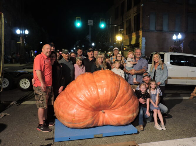 Neptune wins Pumpkin Weigh-Off | News, Sports, Jobs - The Times Leader